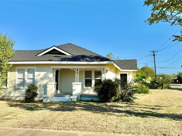 1123 3rd Street