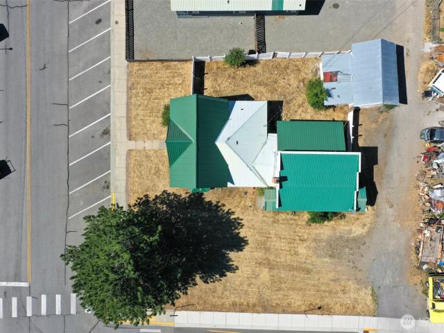112 3rd Avenue S