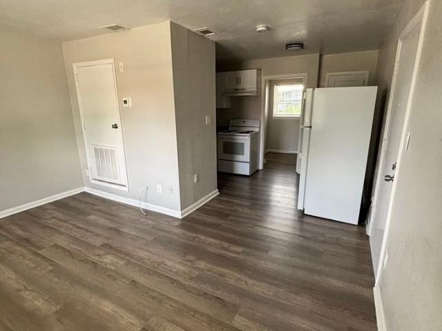 ~112 3rd Street 2 Bedroom Apartment for Rent at 112 3rd St, Augusta, GA 30901 Old Town