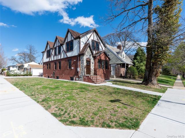 112 03 th Street | Compass