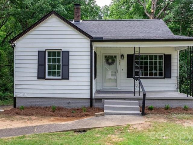 112 10th Ave SE, Hickory, NC 28602
