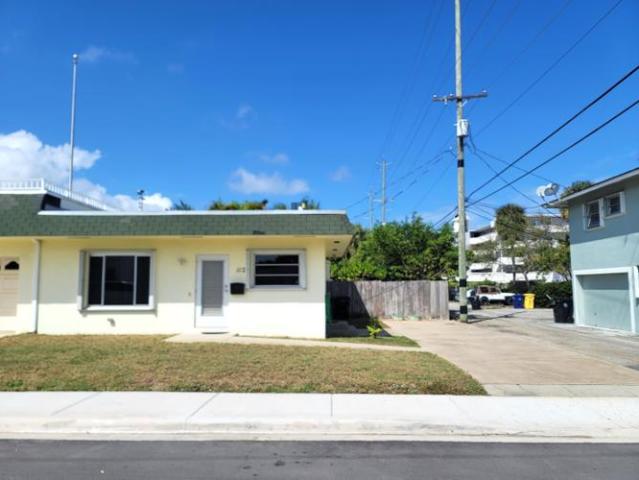 112 1st Ave S Lake Worth Beach, FL 33460