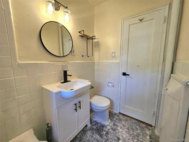 112 24 Northern Boulevard, Unit 3E