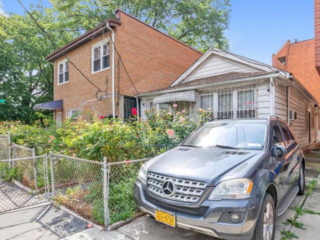112 5 th Avenue | Compass
