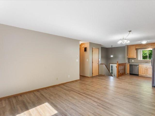 112 9th Avenue SE