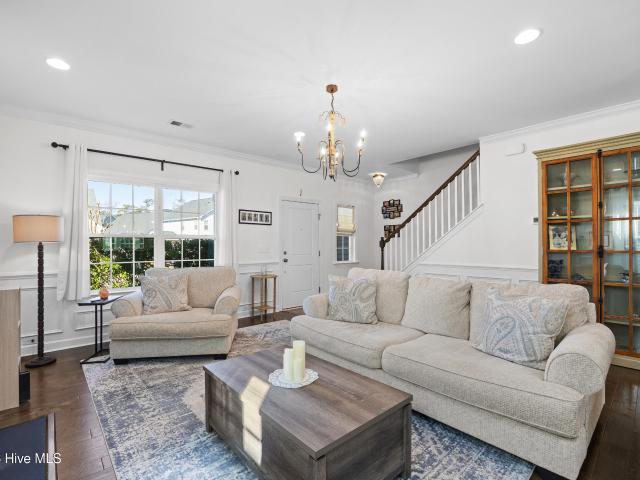 112 Collins Way
