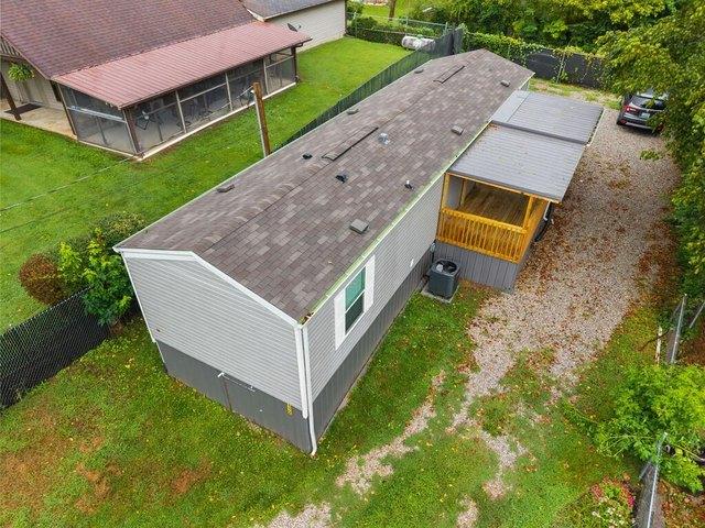 112 Cornett Hill Dr, Hazard, KY 41701