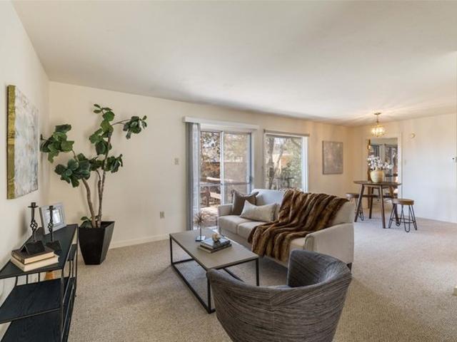 112 Camino Matias, Santa Fe, NM 87501