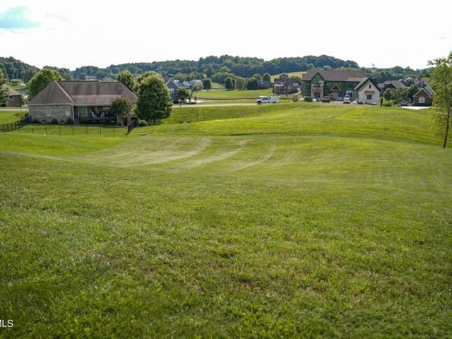112 Cardinal Pt, Blountville, TN 37617