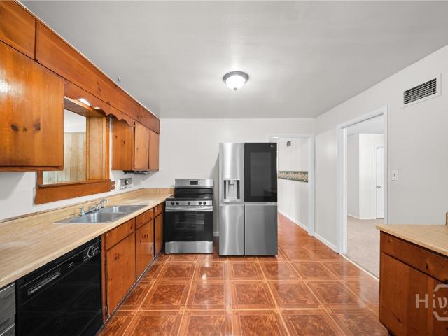 112 Cedar Grove Road