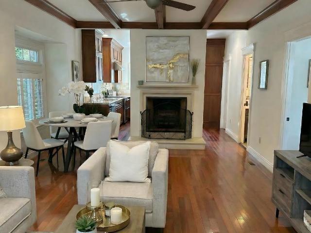 112 Churchill Avenue