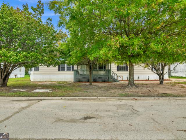 112 Cheryl Court NE
