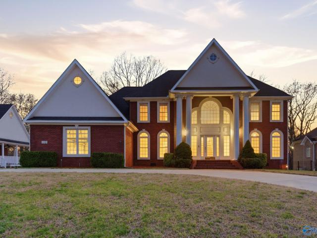 112 Clear Springs Circle