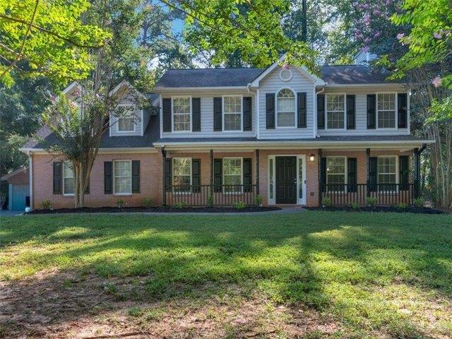 112 Crown Oaks Dr, Stockbridge, GA 30281