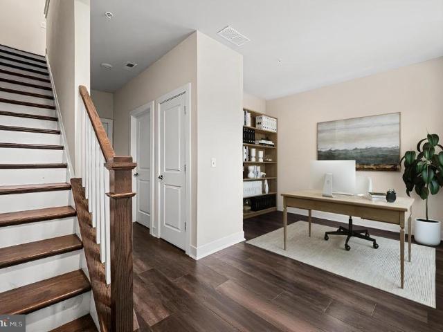 112 Annapolis Street