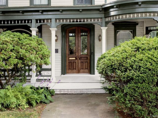 112 Academy Street