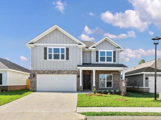 112 Albatross St, Cantonment, FL 32533