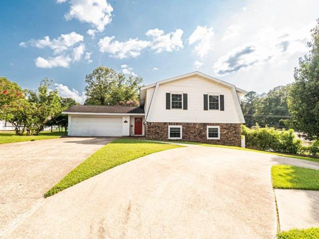 112 Alderman Dr, El Dorado, AR 71730