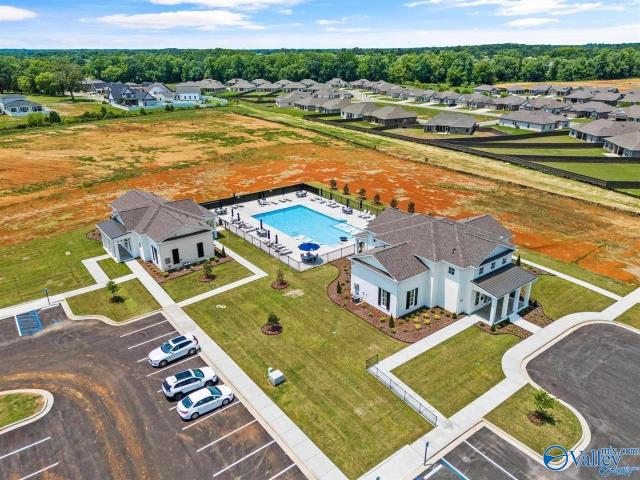 112 Applegrove Lane