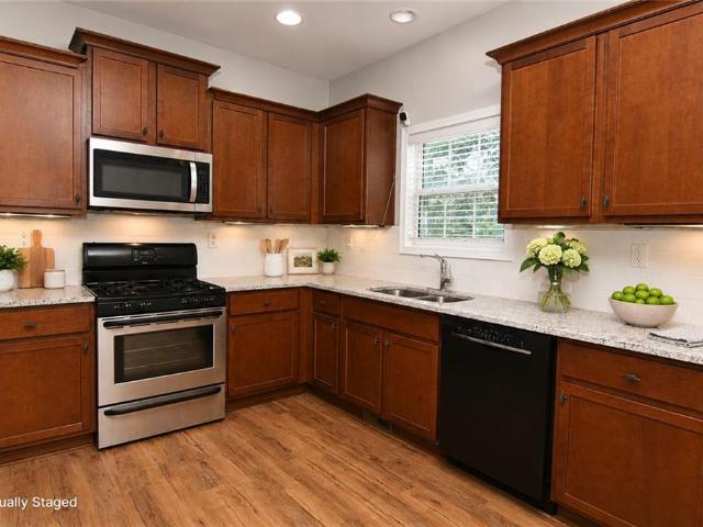 112 Arena Trail
