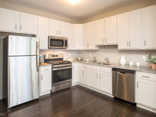 112 Arlene Ct