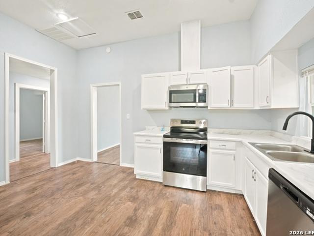 112 Avenue B