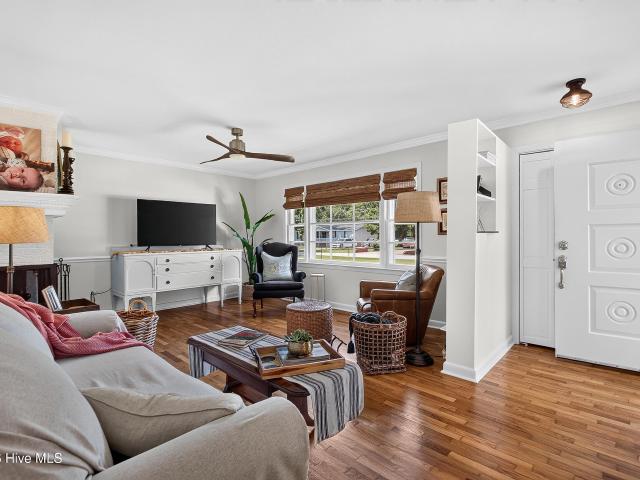 112 Barbara Avenue