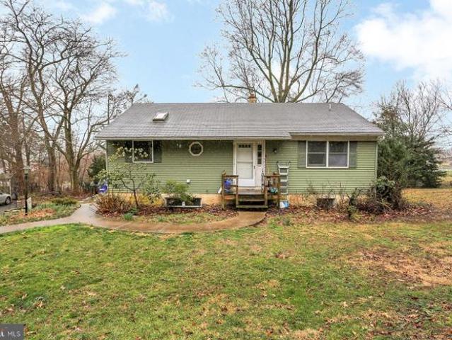 112 Bergman Rd, New Holland, PA 17557