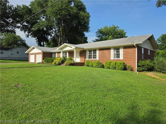 112 Gov Bass Little Street
