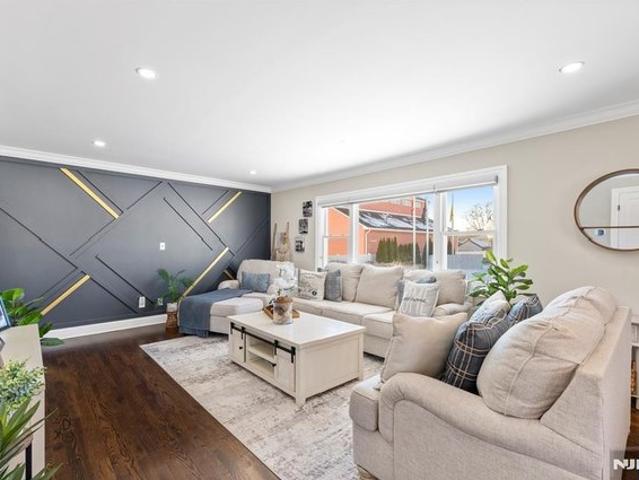 112 Garibaldi Ave, Lodi, NJ 07644