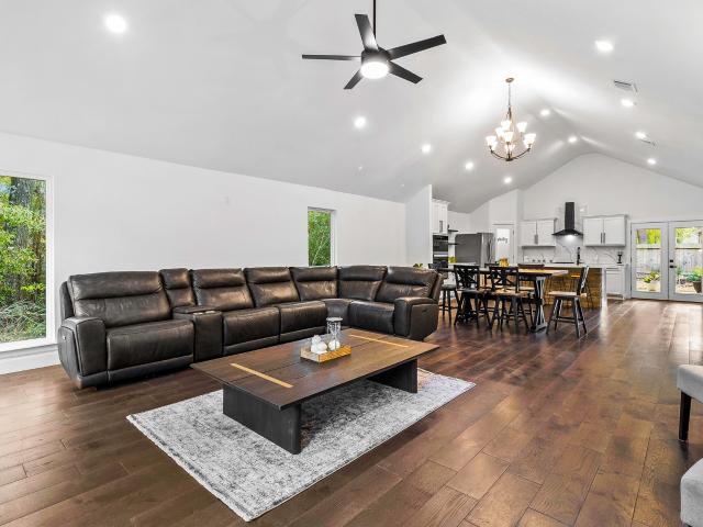 112 Glen Haven