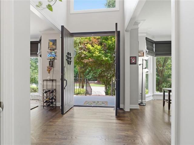 112 Grandcrest Drive