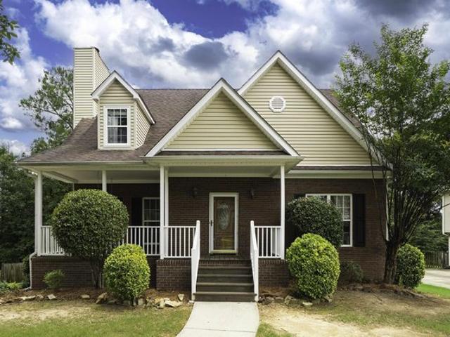 112 Grande Club Dr, Maylene, AL 35114