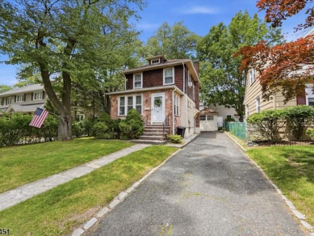 112 Grove Ave