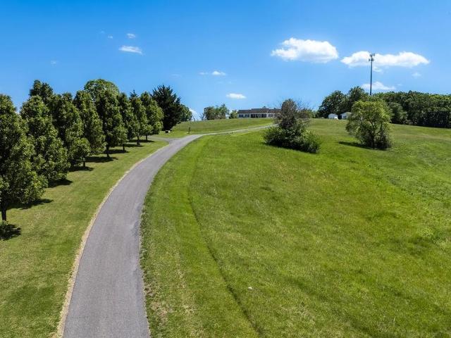 112 guernsey ln