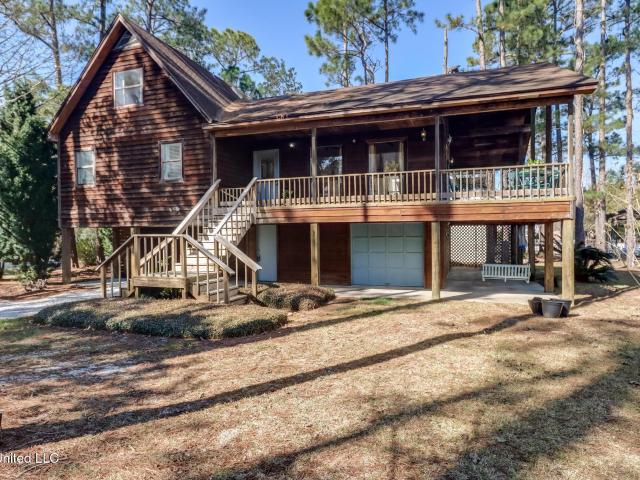 112 Dogwood Lane
