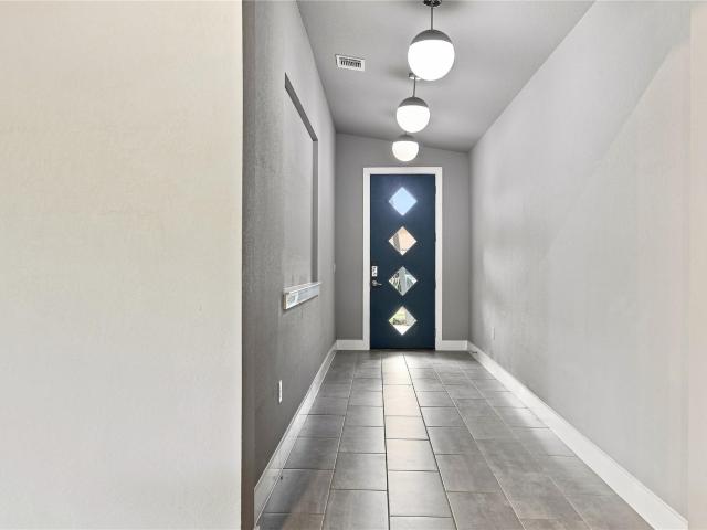 112 Dax Dr