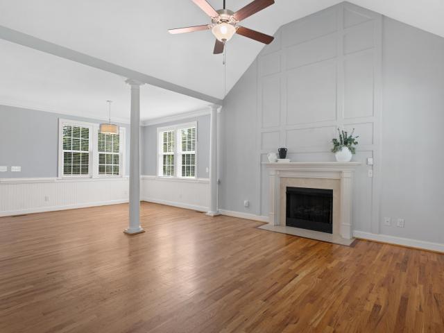112 Derby Lane