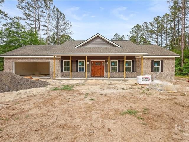 112 Dixie Dr, Springfield, GA 31329
