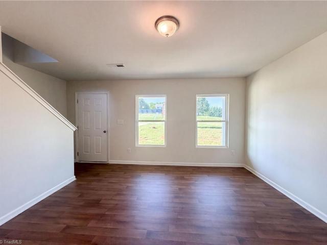 112 Dixieland Court