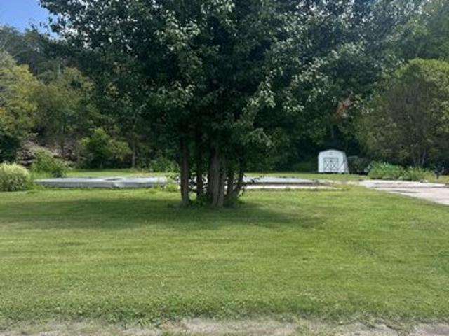 112 Dillon Ct, Berea, KY 40403