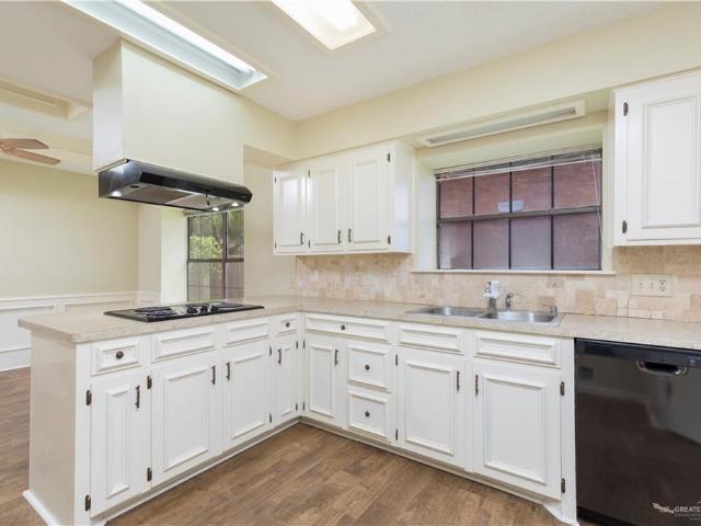 112 E Xanthisma Avenue