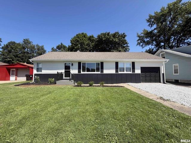 112 E Douglas St, Princeville, IL 61559