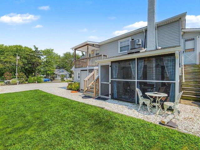 112 E Pierson Ave