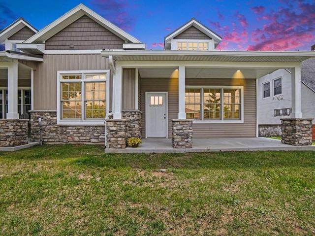 112 E Sheridan St, Fremont, MI 49412