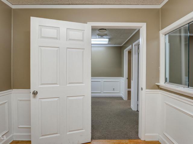 112 East Myrtle Avenue 304