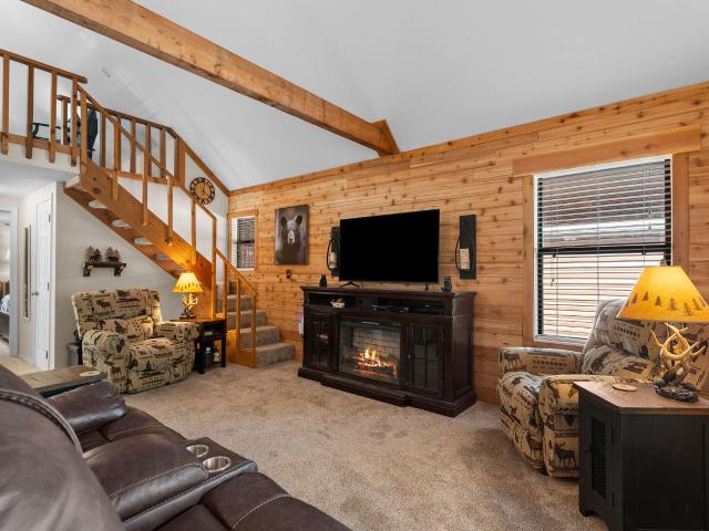 112 Foxhole Lane