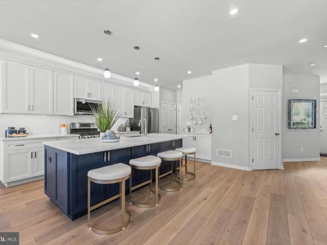 112 Foragers Lane