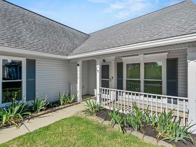 112 Farmhouse Loop