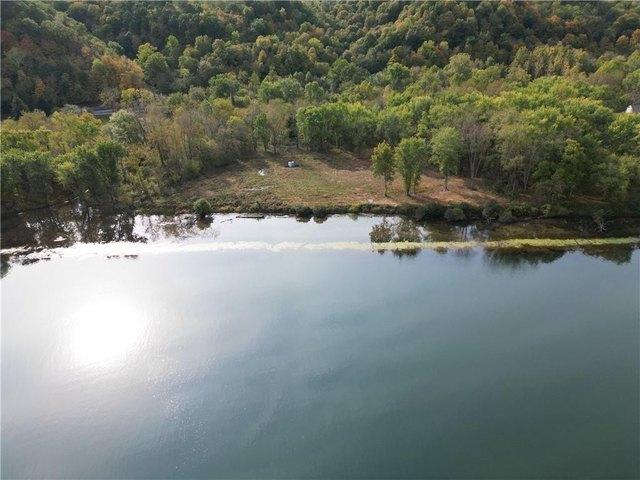 112 River Rd, East Millsboro, PA 15433
